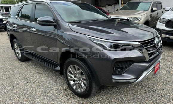 Buy used toyota fortuner other car in corquin in copan - honduras ...